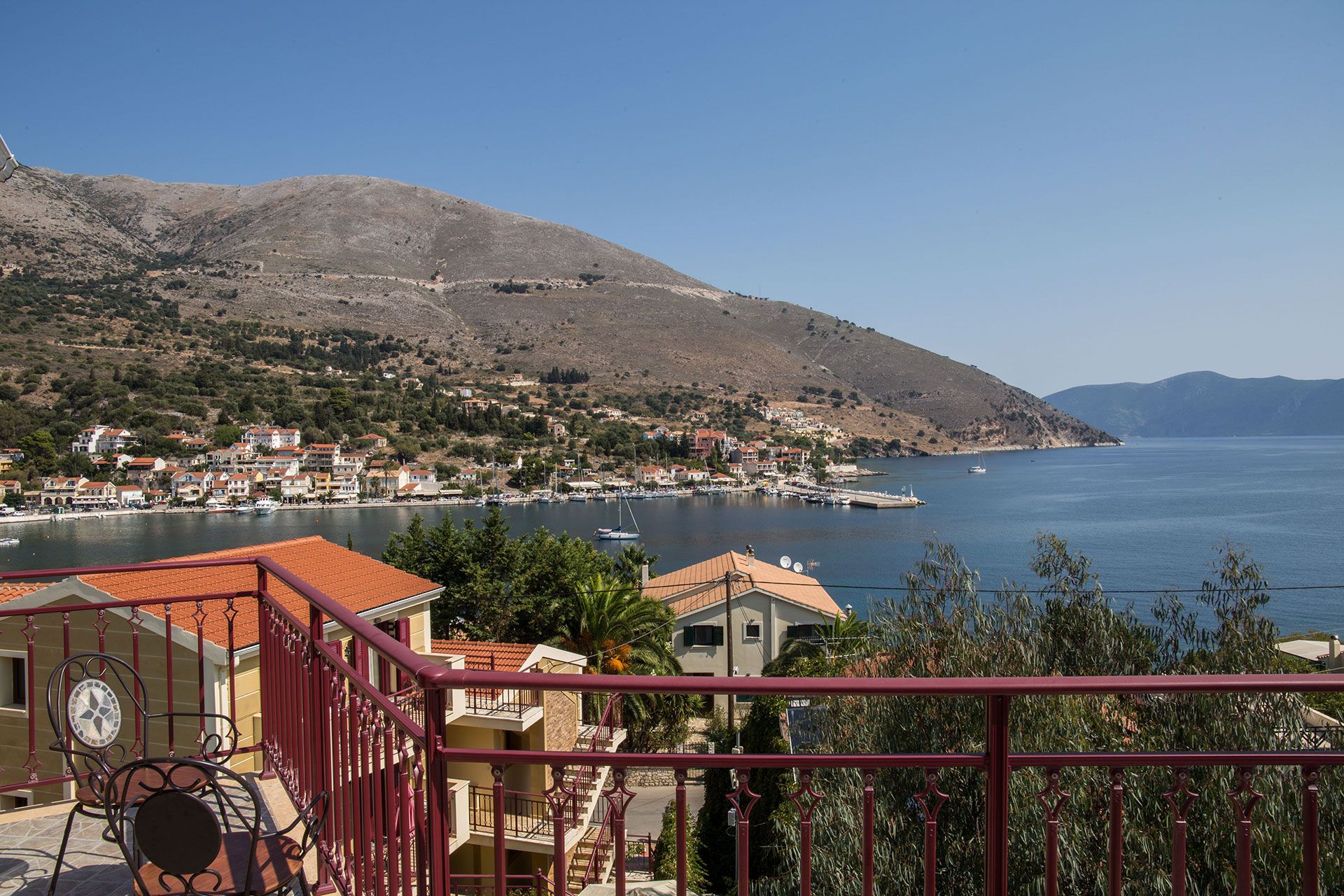 Greka Ionian Suites, Kefalonia | Paralela 45